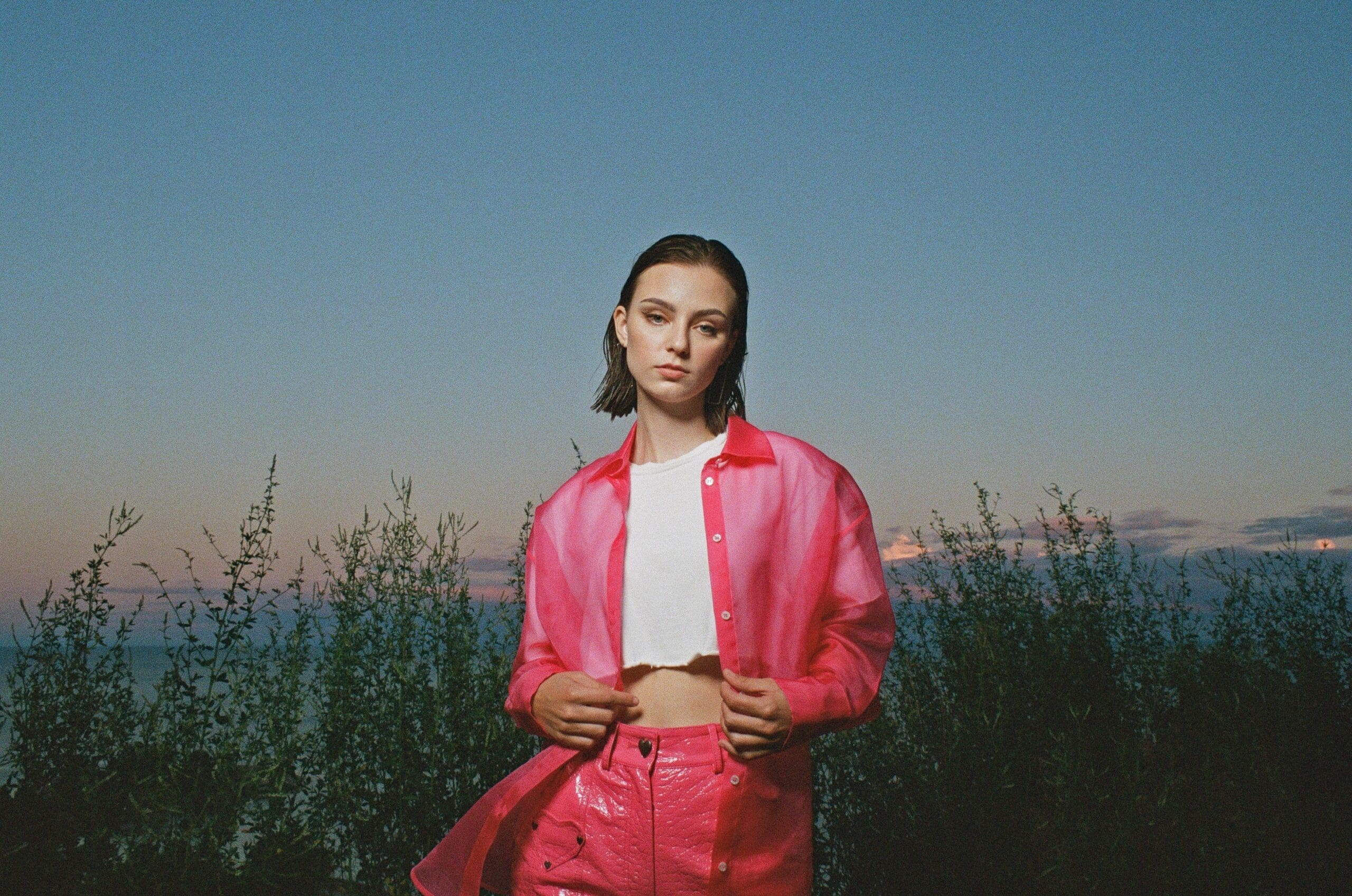 EXCLUSIVE: CARYS chats new single, EXCLUSIVE: CARYS chats new single,